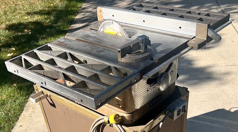 Craftsman 8" Table Saw No. 103.22170 | Old Woodworking Machines