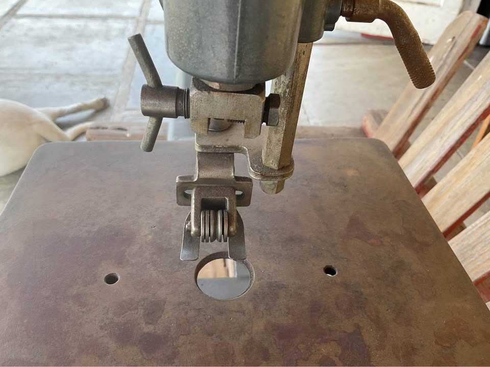 Walker Turner Scroll Saw | Old Woodworking Machines
